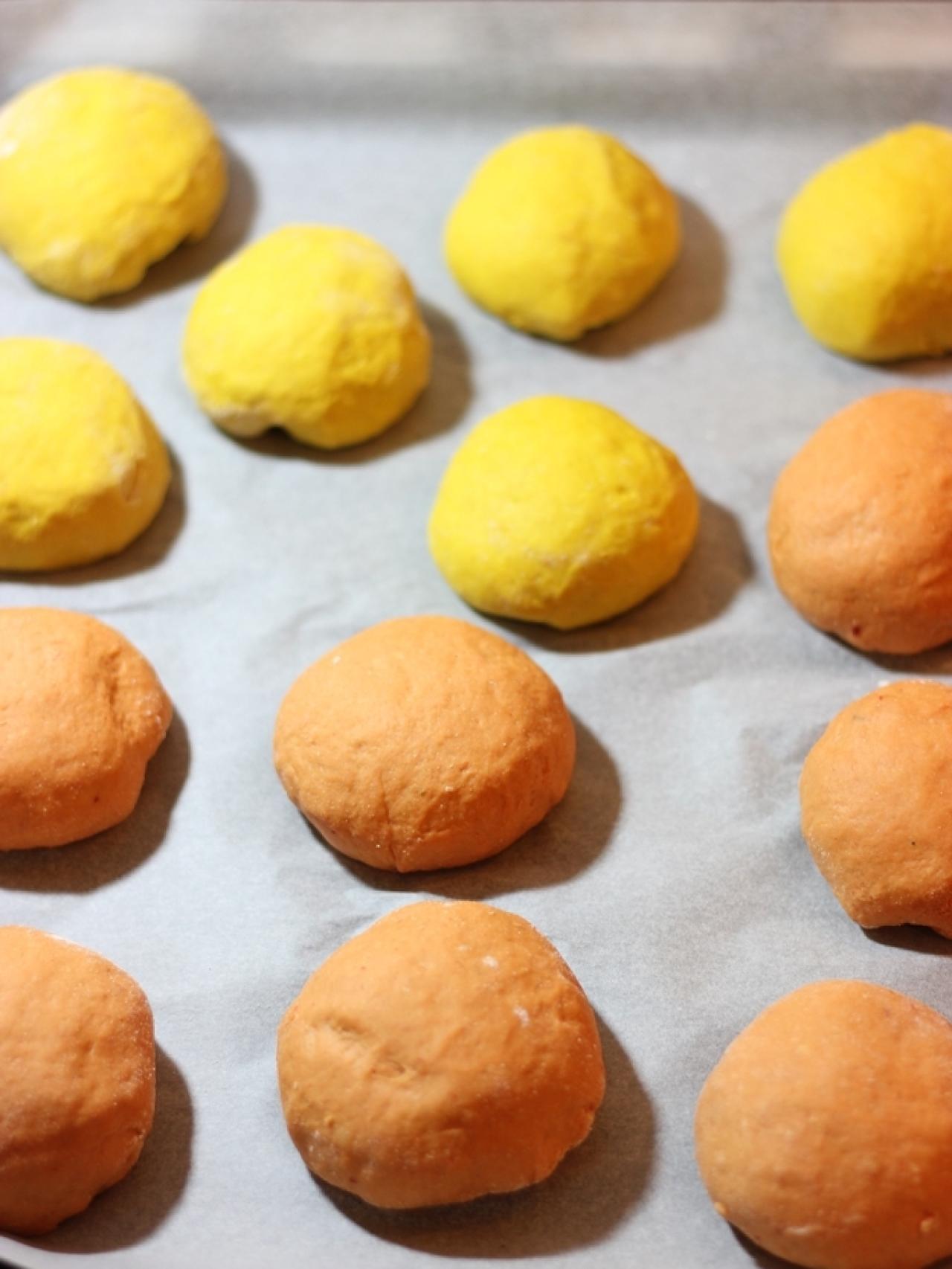 Panecillos de colores sin usar colorantes artificiales