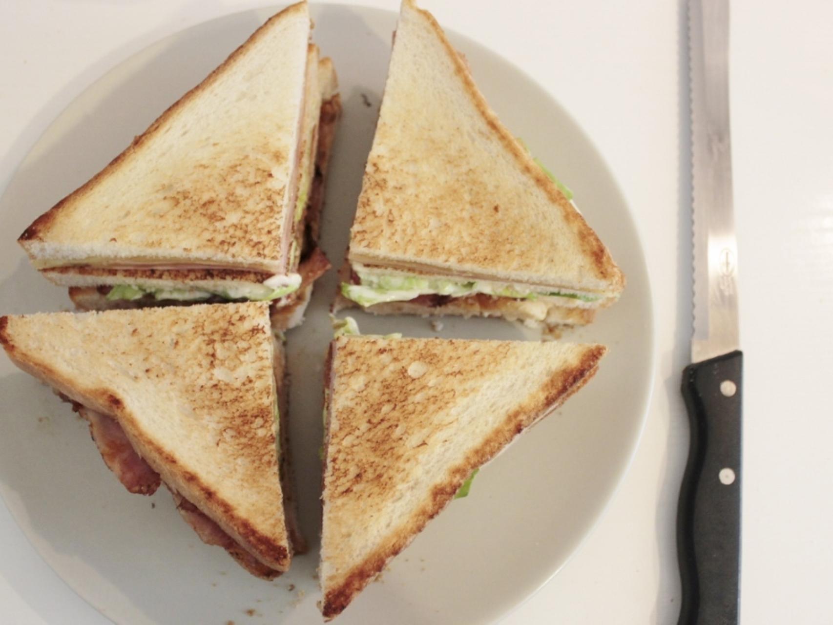 Sándwich Club estilo Vips