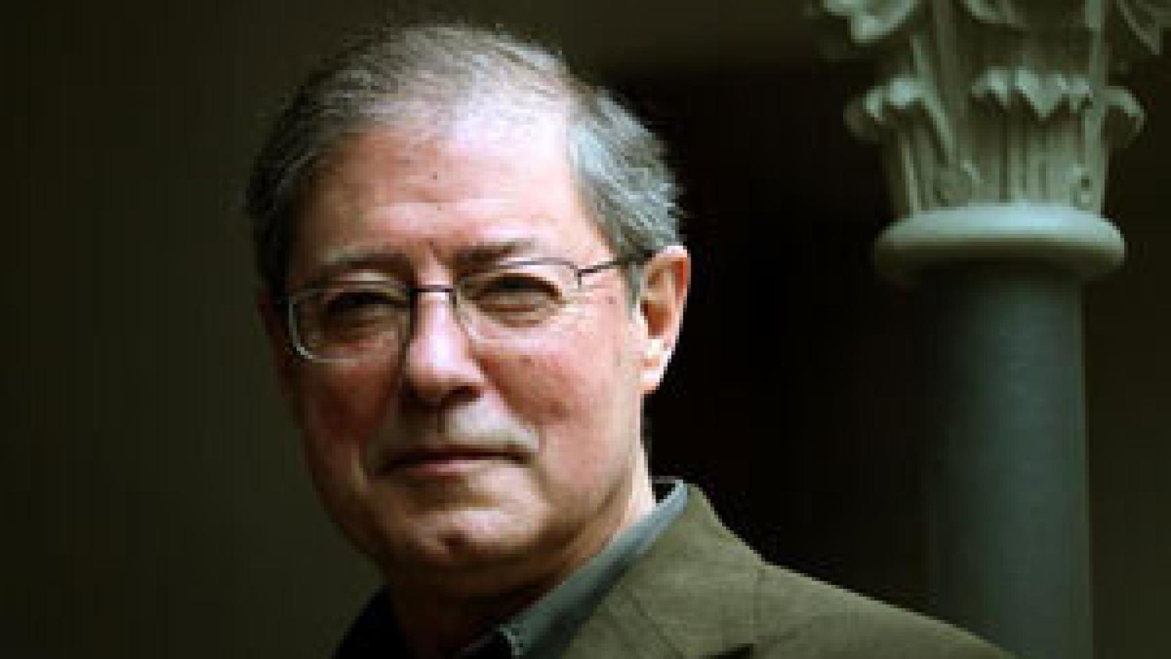 Félix de Azúa gana el Premio González-Ruano de Periodismo