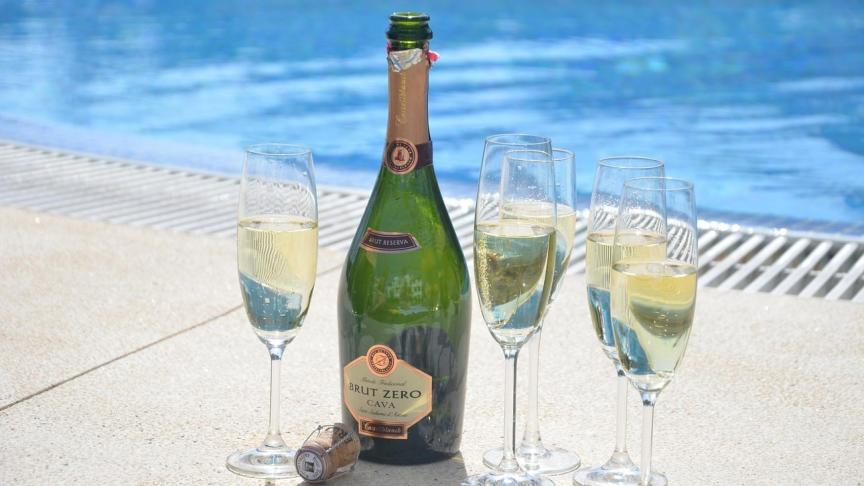 Cómo servir correctamente el champán