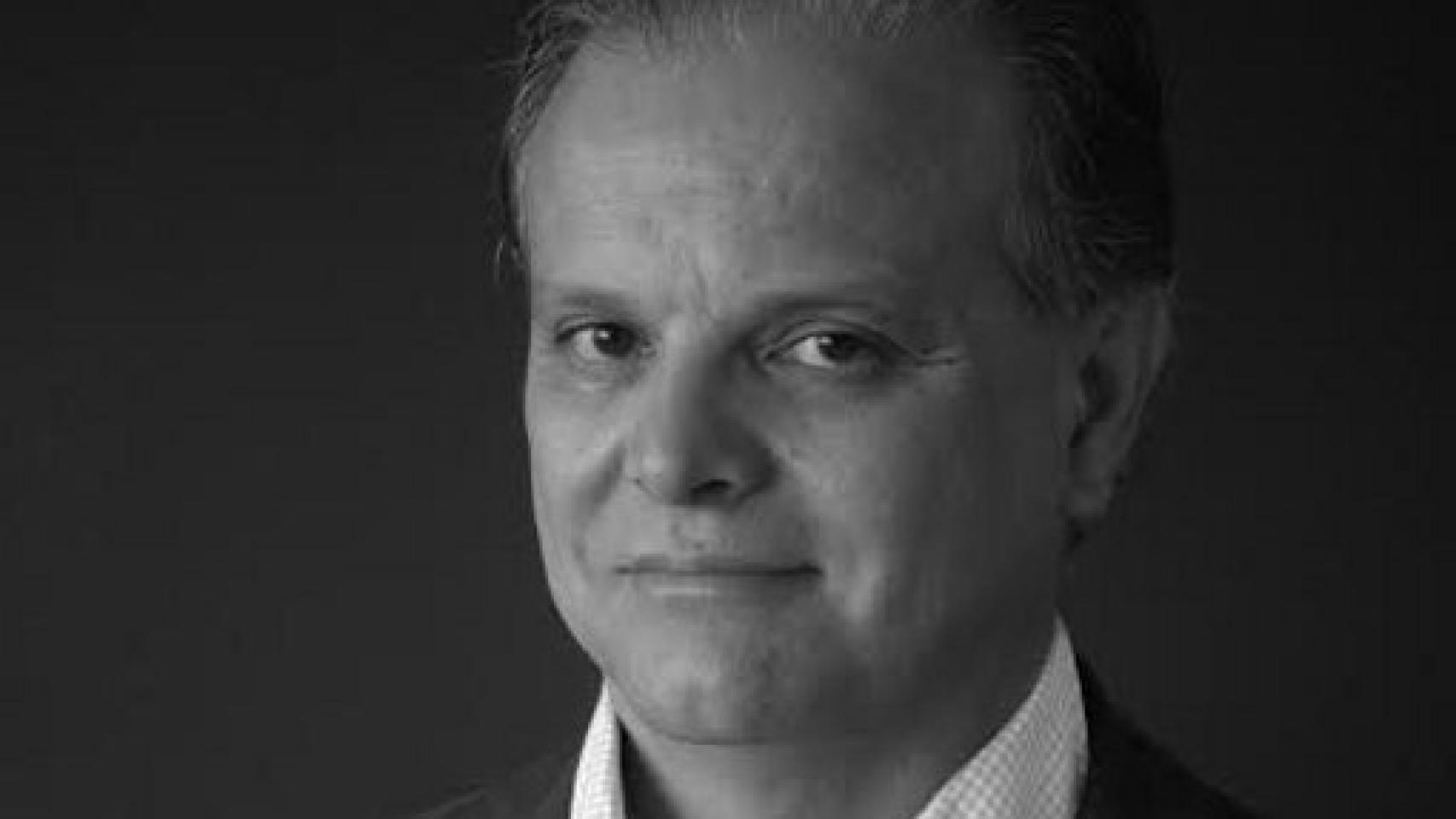 Carlos Franz: "Prefiero arriesgarme al mal gusto a quedarme en el hielo"