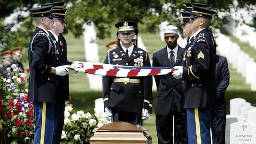 El soldado musulmán que persigue desde su tumba al lenguaraz Trump