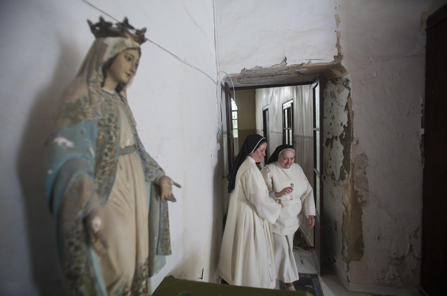 La lucha de cuatro monjas para evitar que su convento se hunda
