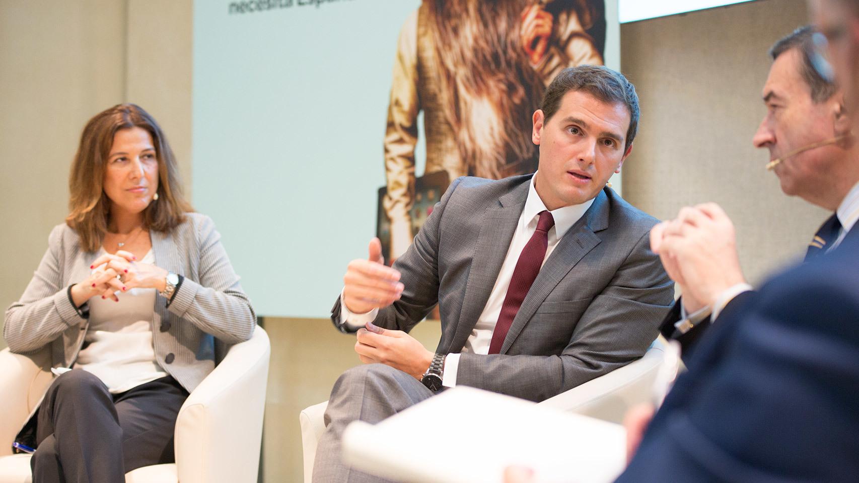 Rivera esboza su hoja de ruta para llegar a gobernar España