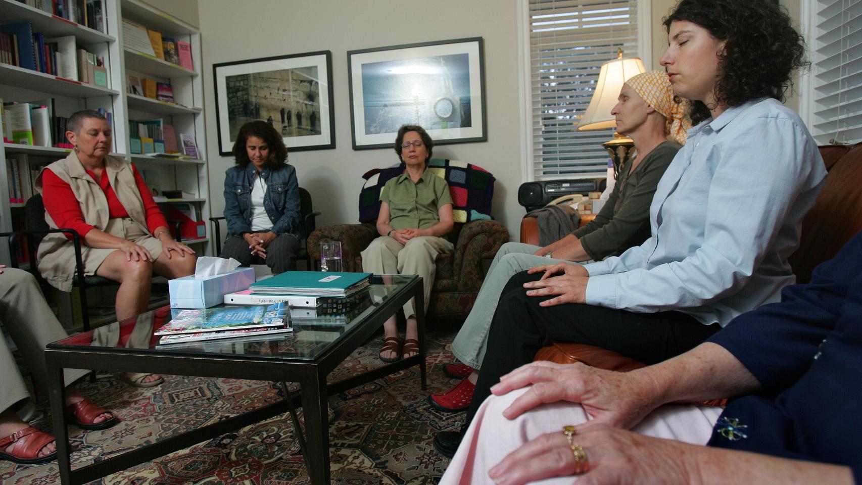 En el 'confesionario' del cáncer: así se curan hablando los pacientes