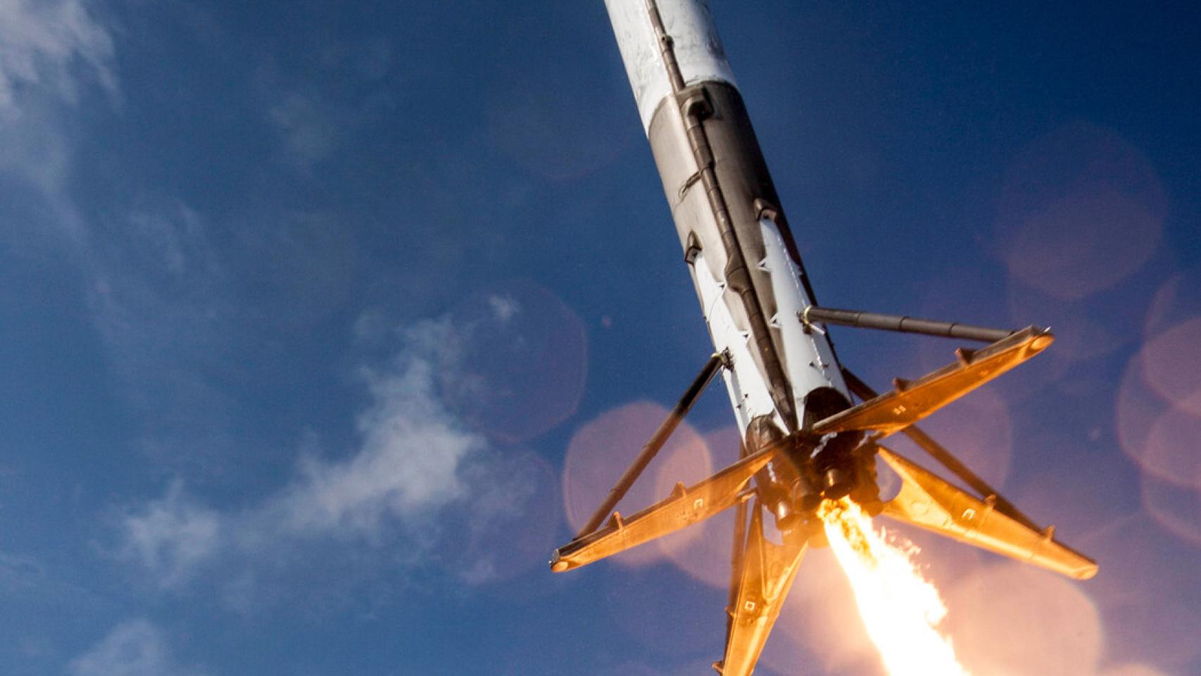 Un cohete de Elon Musk se estrellará contra la Luna en las próximas ...