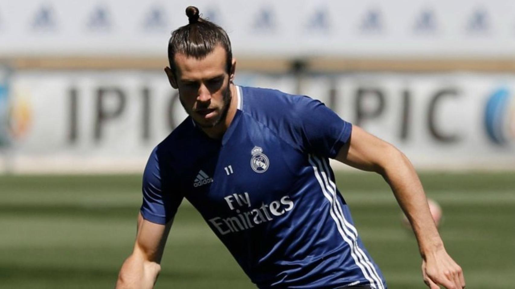 Bale se machaca ocho horas al día para llegar a Cardiff