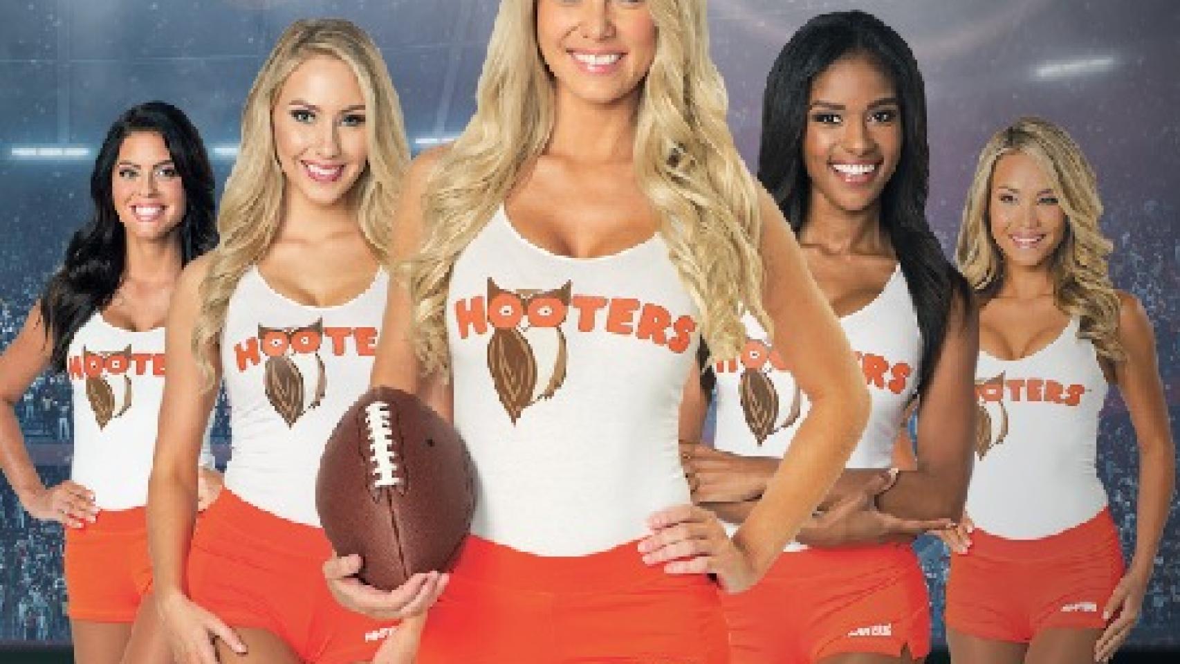 Hooters, el 'tetaurante' machista que amenaza con abrir en Cataluña este año