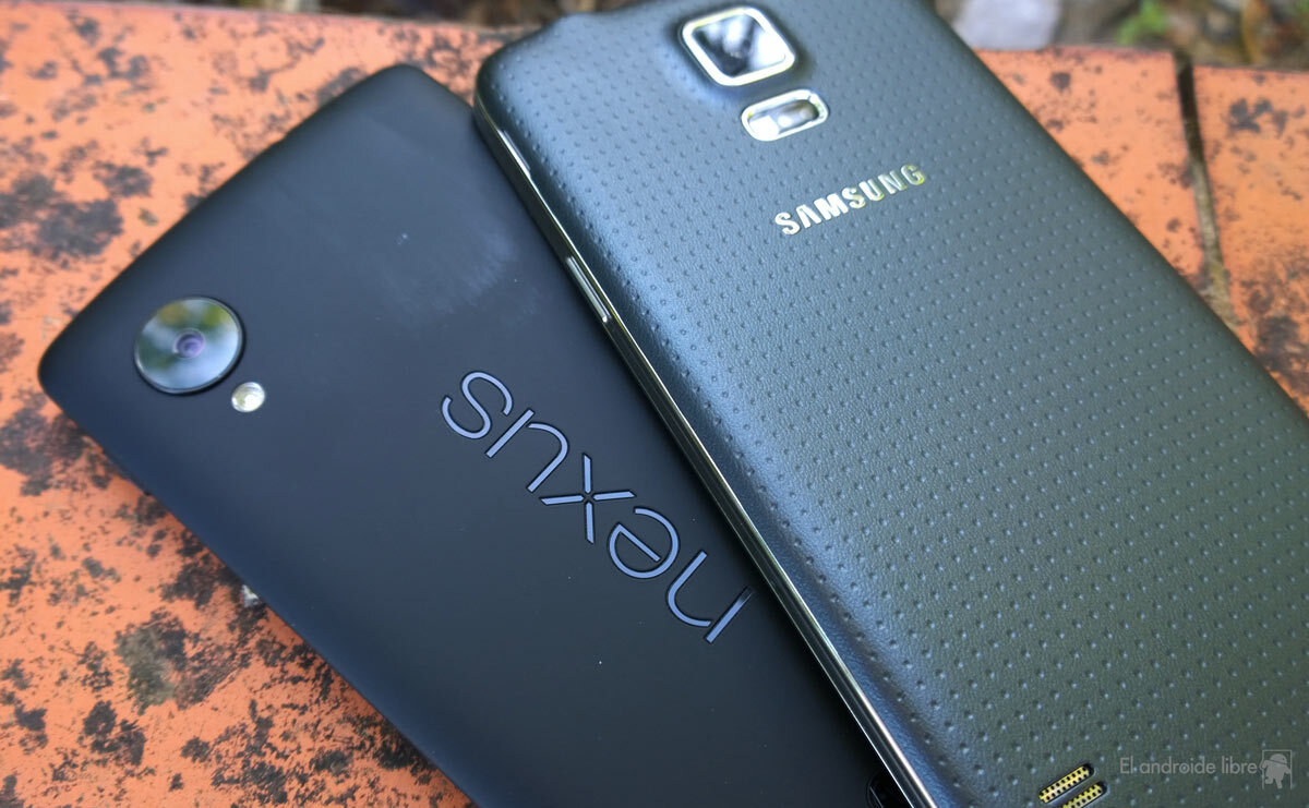 El regreso inesperado de los móviles de plástico