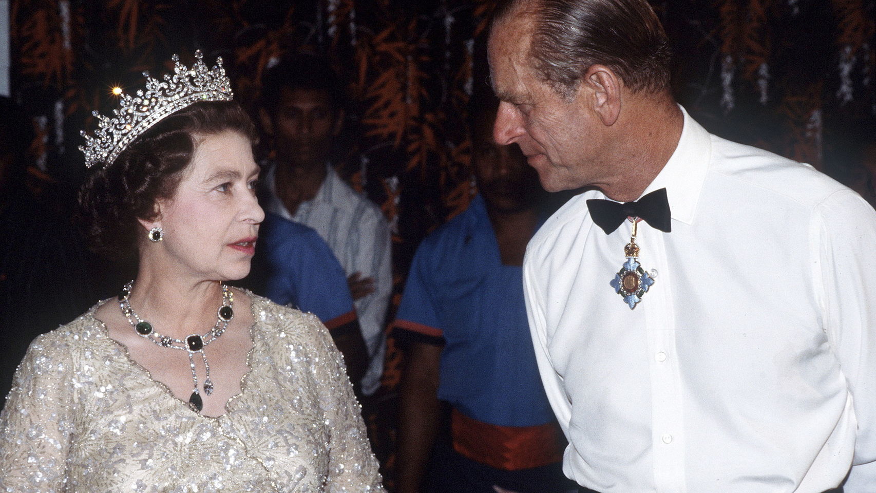 La historia de amor de la reina Isabel II y Felipe de Edimburgo, en ...