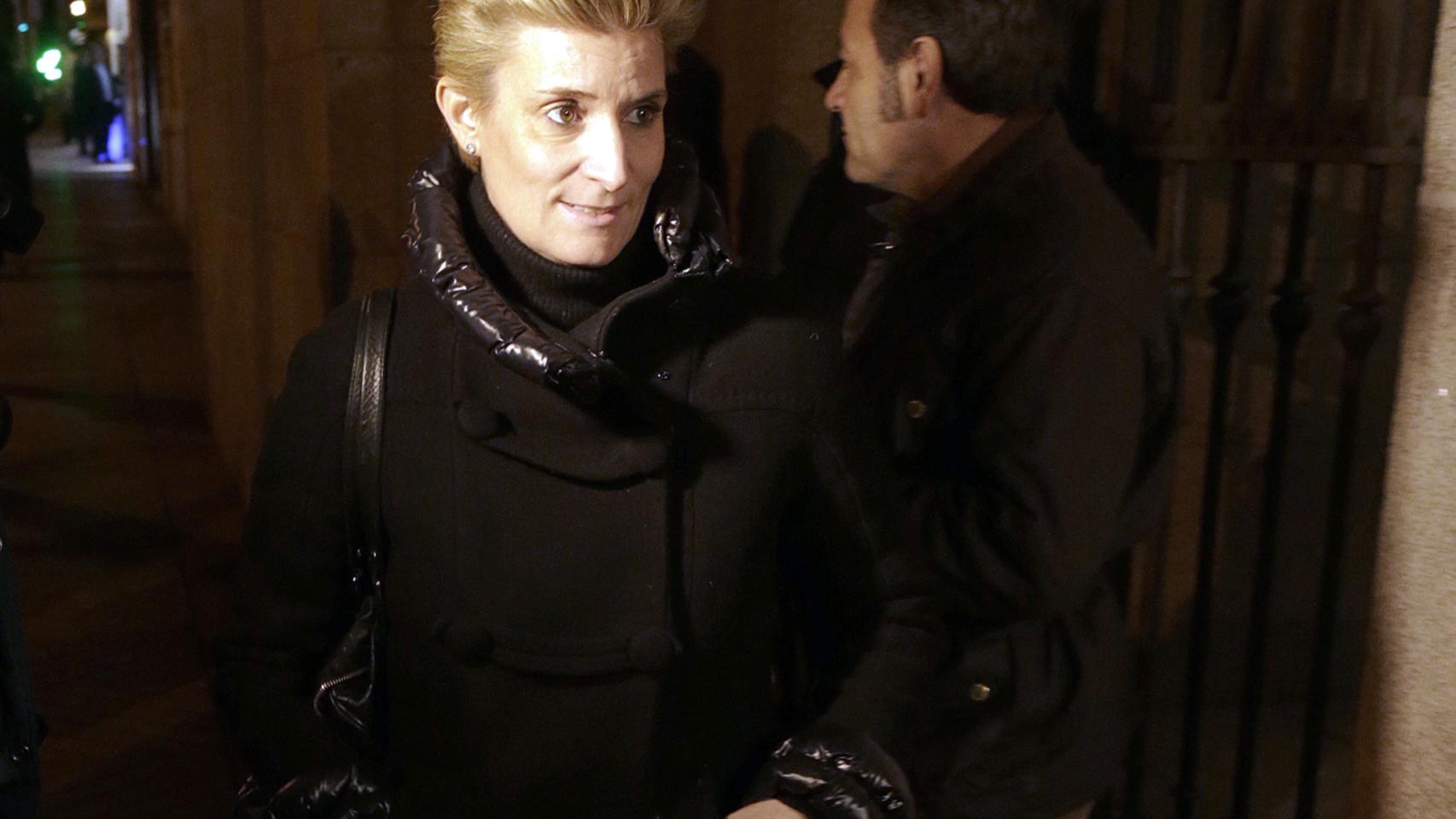 Luto riguroso en el último adiós a Carmen Franco