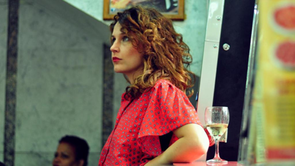 Sabina Urraca: "Hay una miseria y un brillo del alma humana que sólo se ...