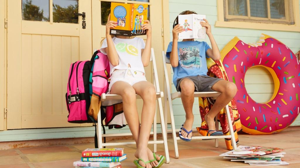 Cómo organizar la maleta de los niños este verano