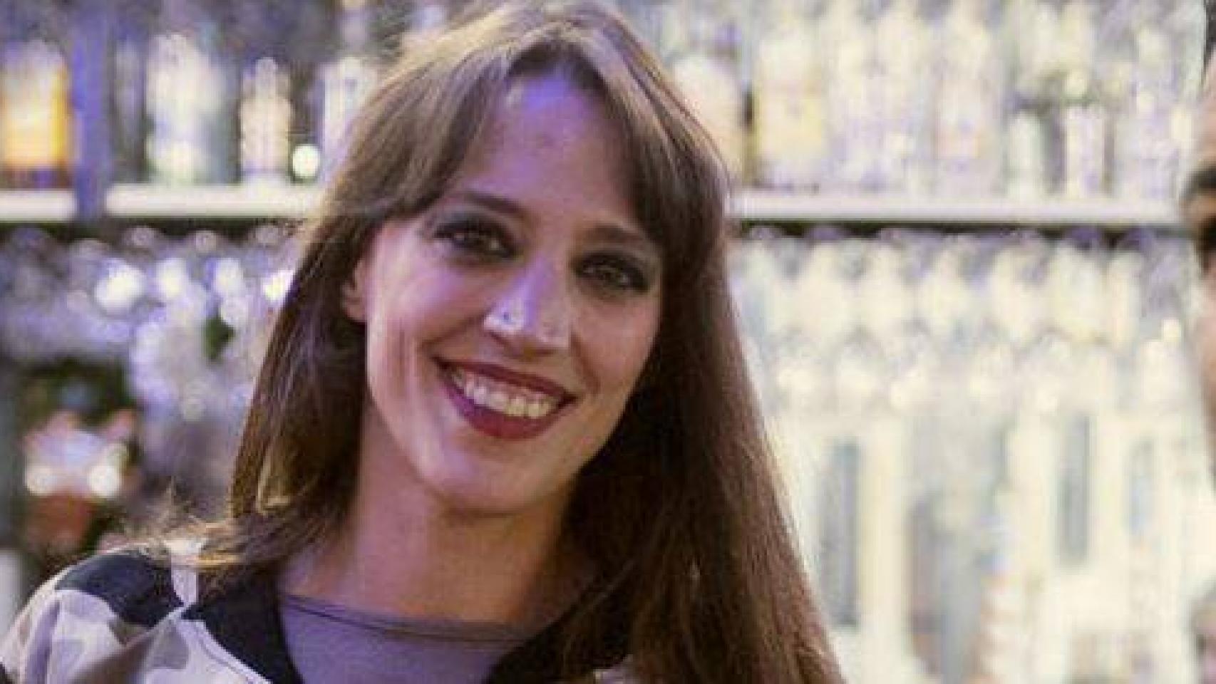 Bea "La Legionaria" se afilia a un partido político "a muerte" con su líder