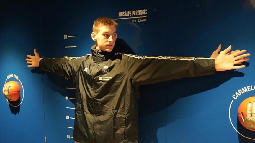 Los orígenes de un gigante: Olivier Rioux, el joven de 2,18 y 13 años ...