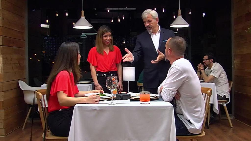 Descubrimos quién cocina los menús para las citas de 'First Dates'