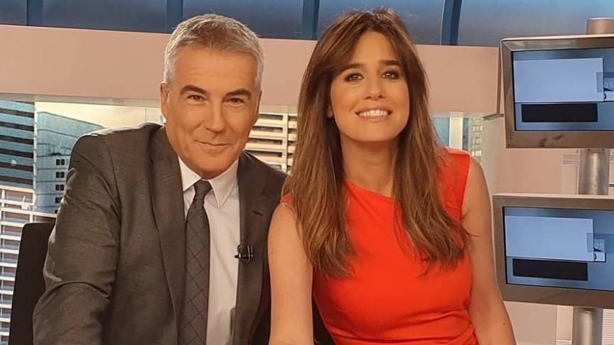 Los presentadores de Informativos Telecinco, los únicos que se visten 'a medias'