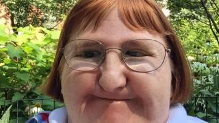 La venganza viral de la mujer "demasiado fea" para hacerse 'selfies'