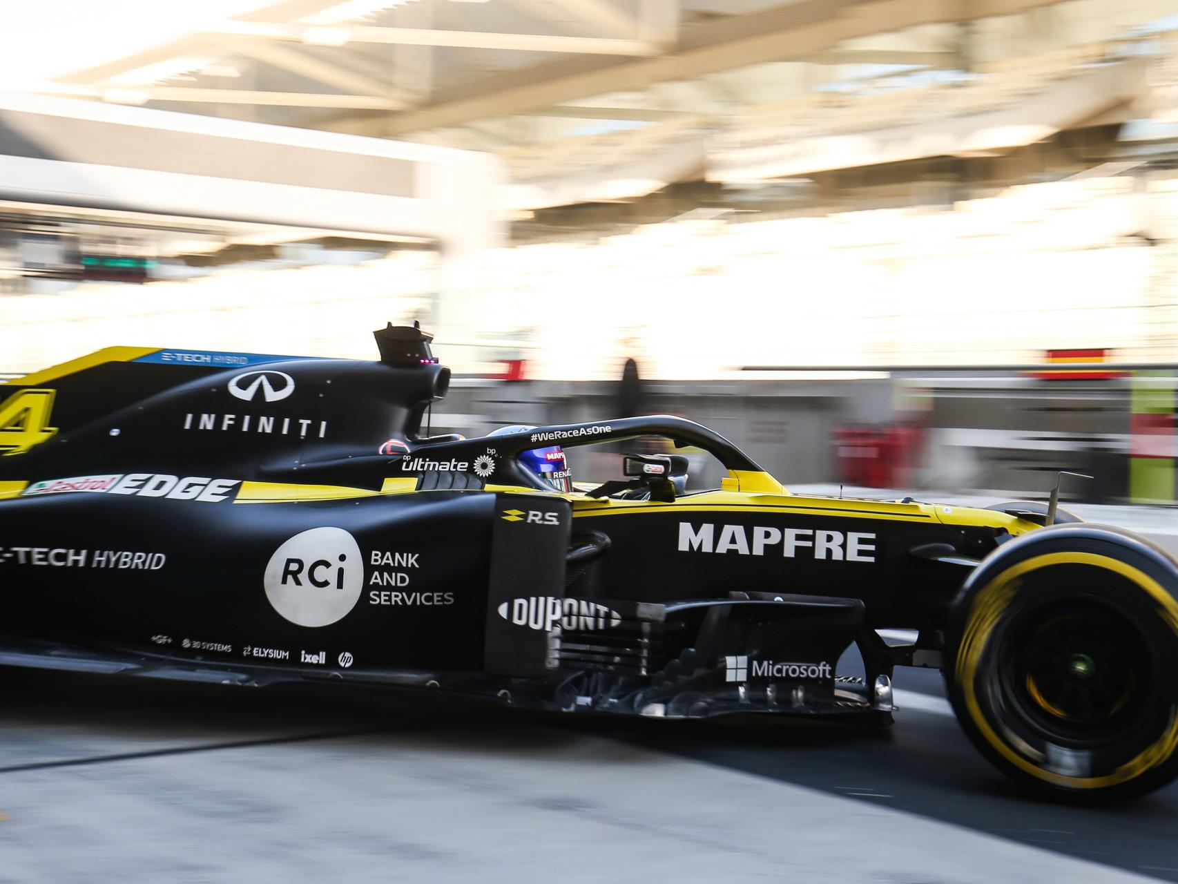 Así fue el test de Fernando Alonso con el Renault RS20 en Abu Dhabi