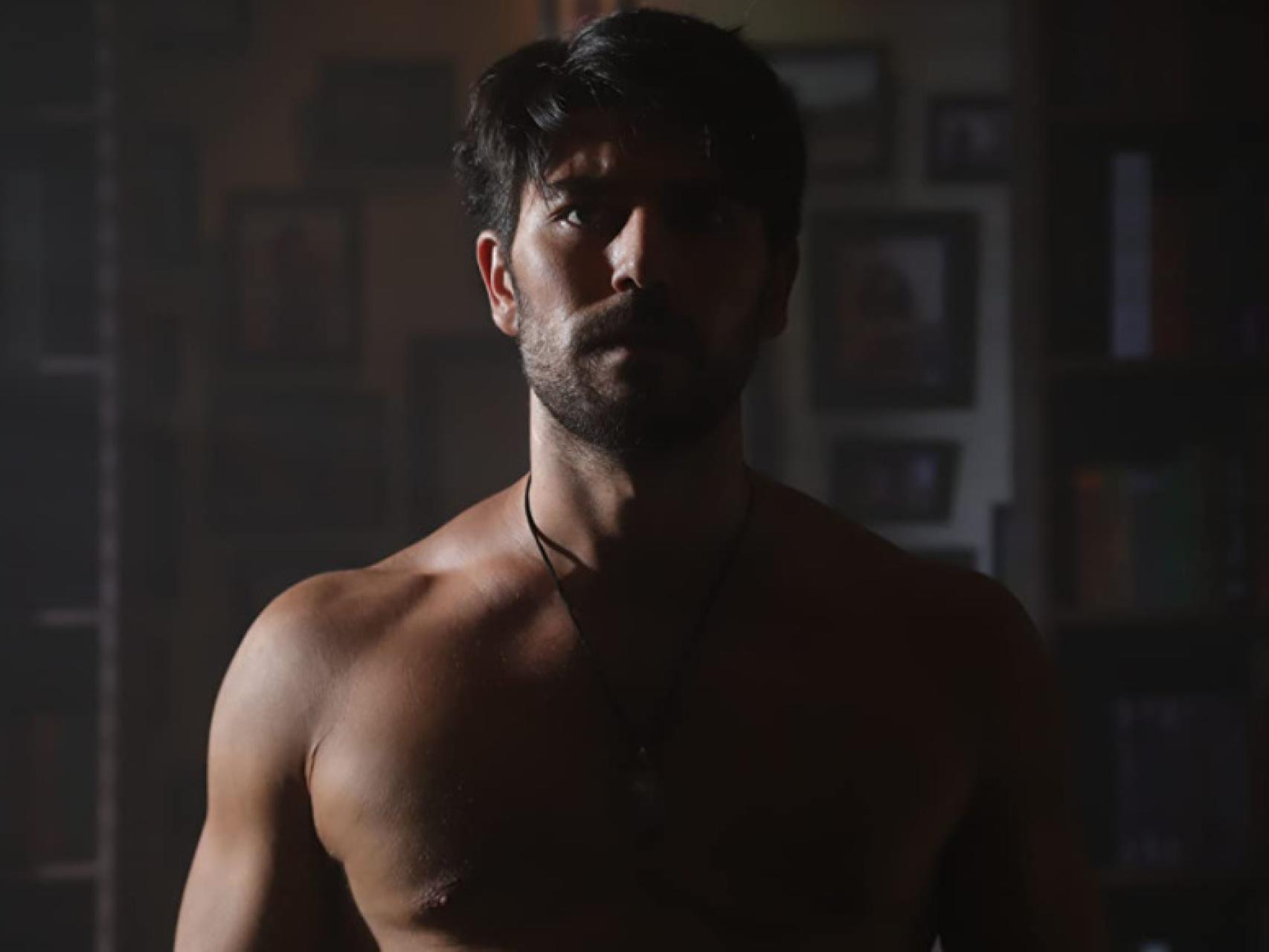 Aslan, el nuevo, seductor y misterioso personaje de 'Hercai'