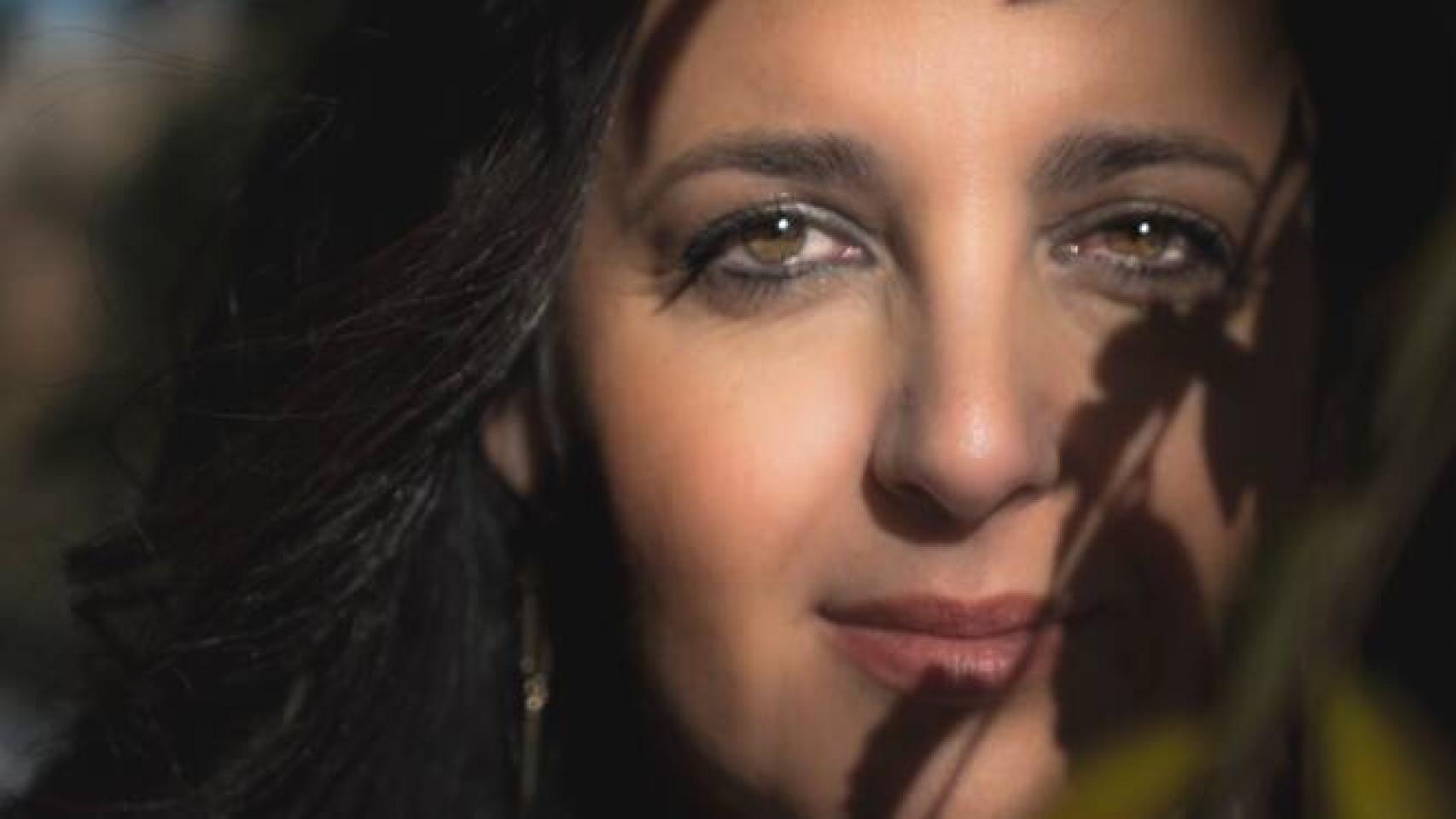 La toledana Cruz Galdón, en un libro que enseña a curar el aislamiento