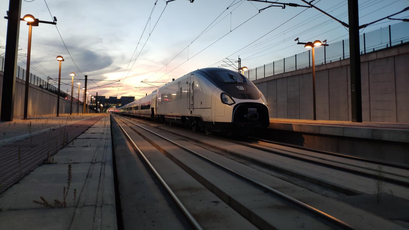 Talgo comenzará a entregar los Avril a Renfe en el primer trimestre de ...