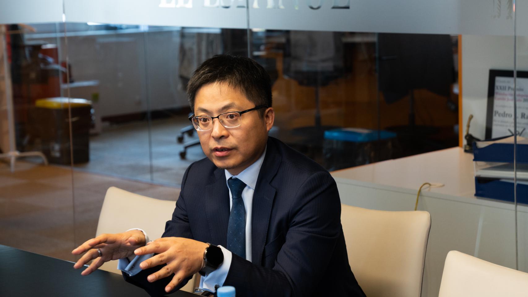 Tony Jin Yong (Huawei): "Garantizamos la seguridad de nuestras redes y ...