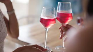 Vuelve el clarete: 7 rosados que explican por qué la tradición es tendencia