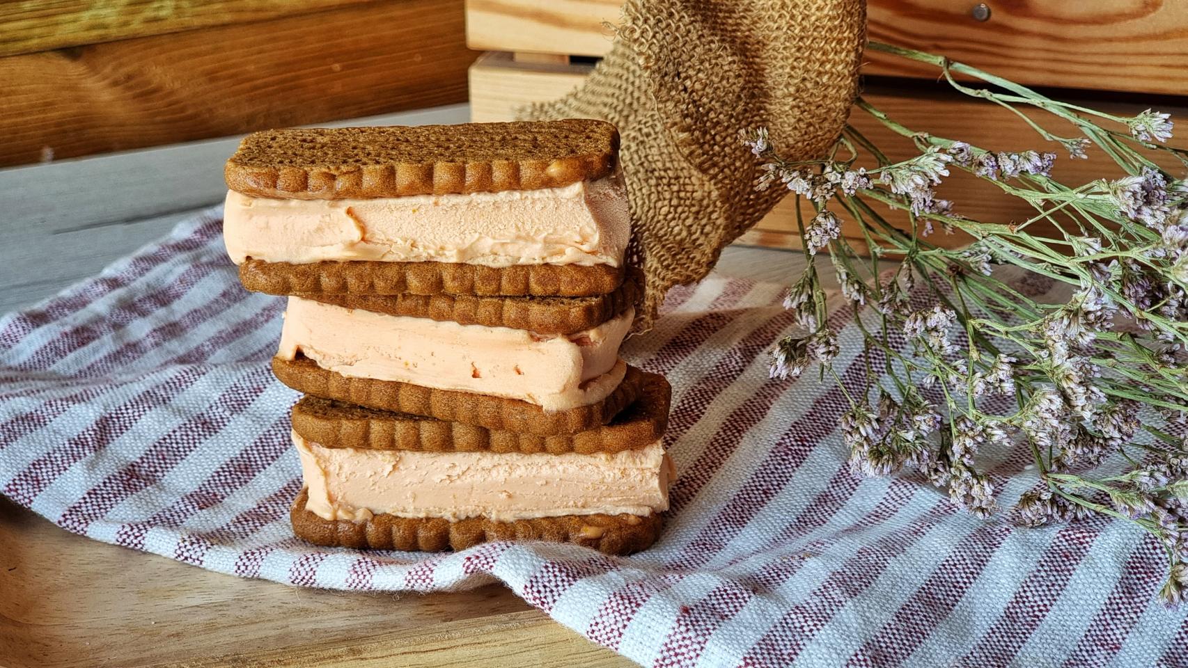 Sándwich helado de mango y galleta, una receta fácil para hacer en casa