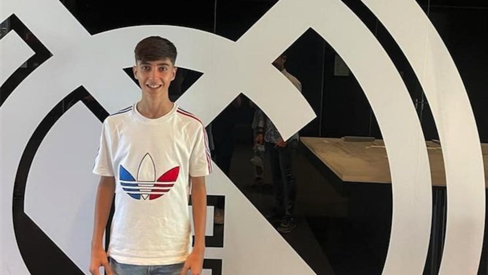 Álex Mora ficha por el Real Madrid: la joya del Betis se incorpora a La ...