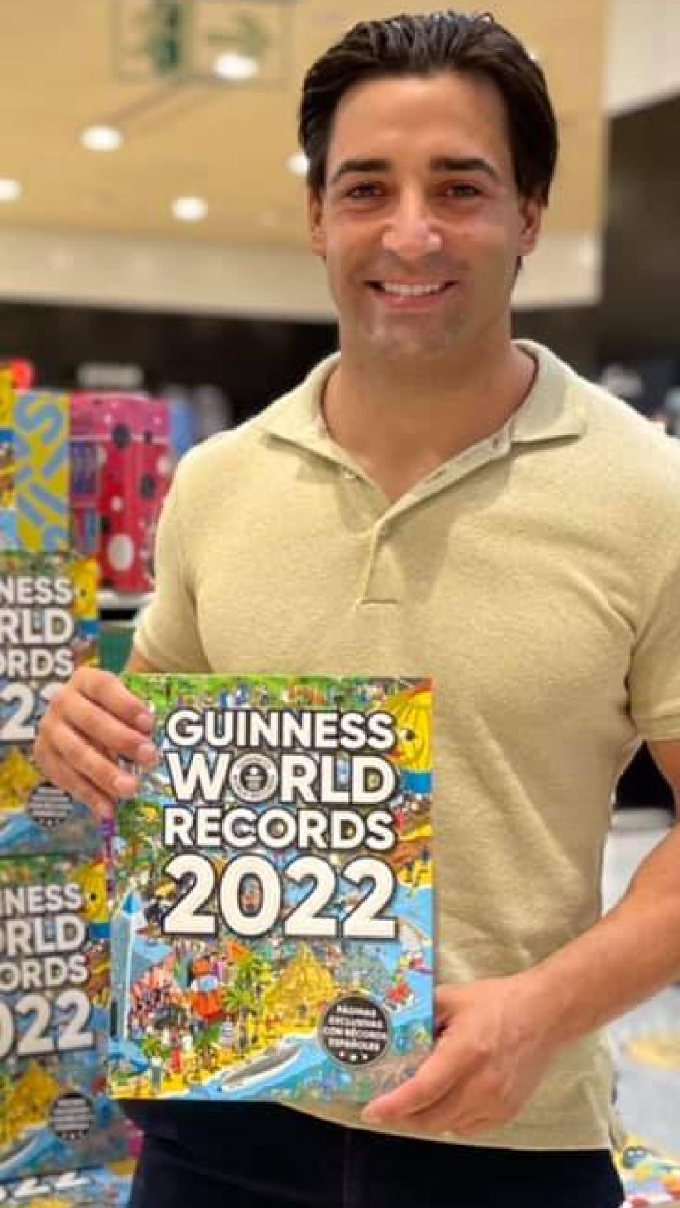 Álex Soler, el hombre calistenia de Elche: 24 horas de dominadas y ...