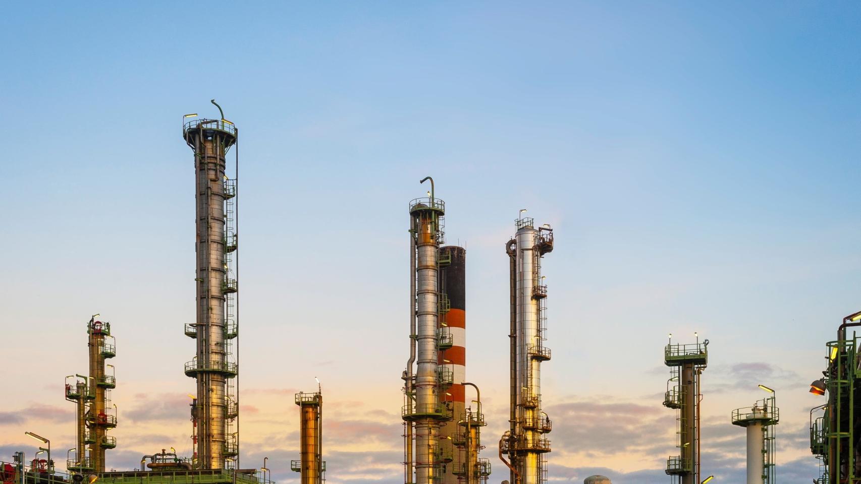 La refinería de Repsol en A Coruña fabrica biocombustible con aceite de ...