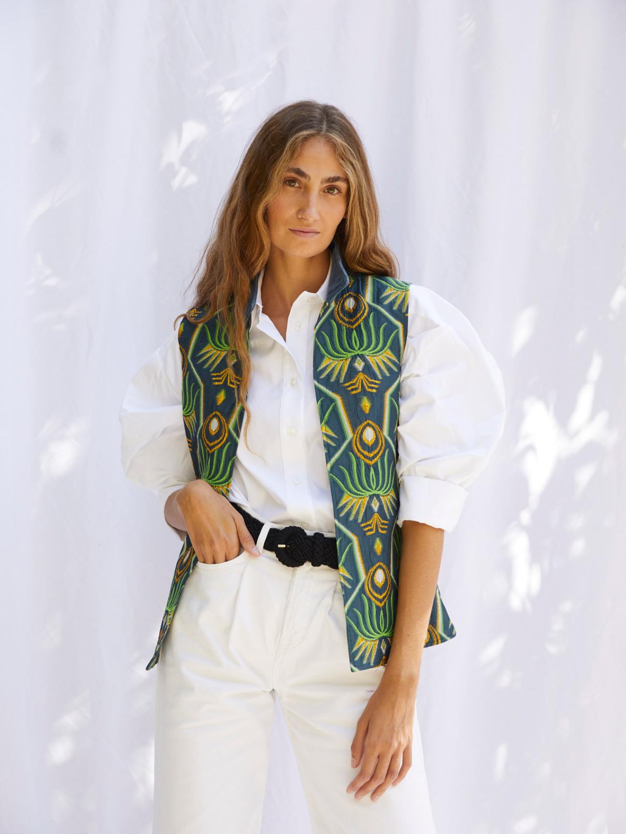 Byan, la firma de moda española que tiene los abrigos y las blazers más ...