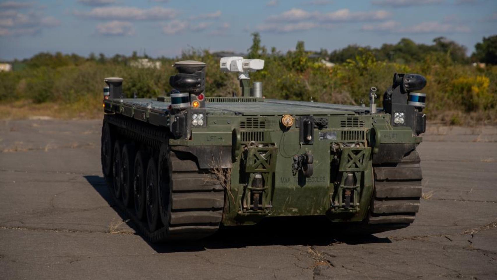 El ‘telepieza’ del Ejército: un robot autónomo para arreglar tanques en ...