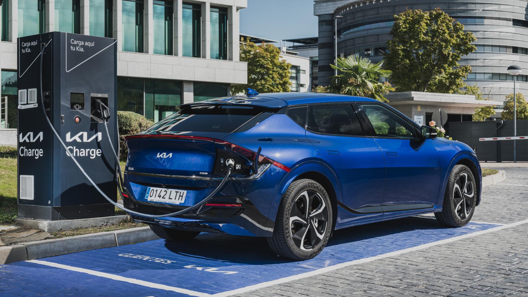 Kia EV6: el coche eléctrico con el que puedes recorrer media España sin ...