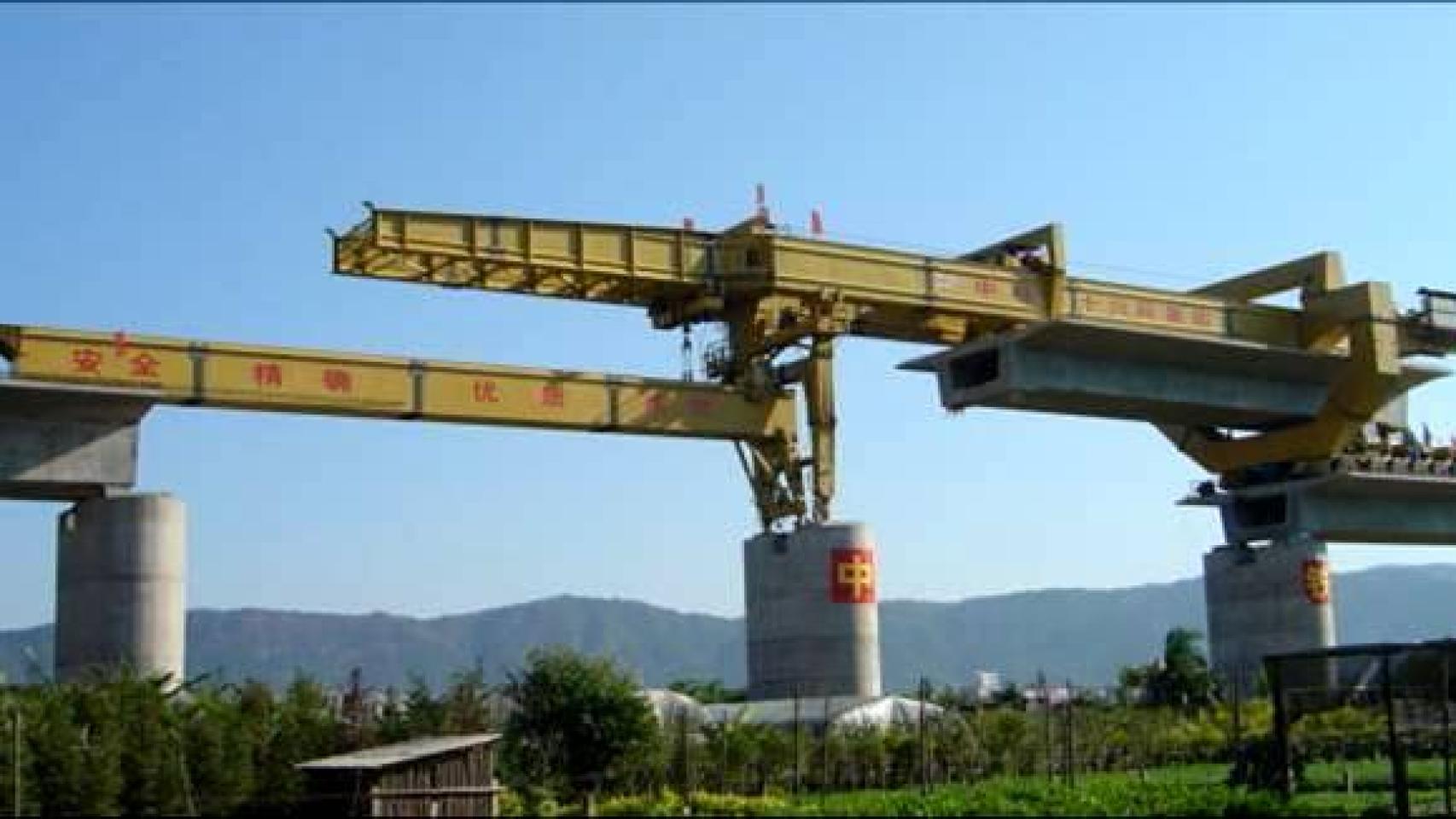 El 'monstruo de acero': la máquina china que levanta puentes en horas