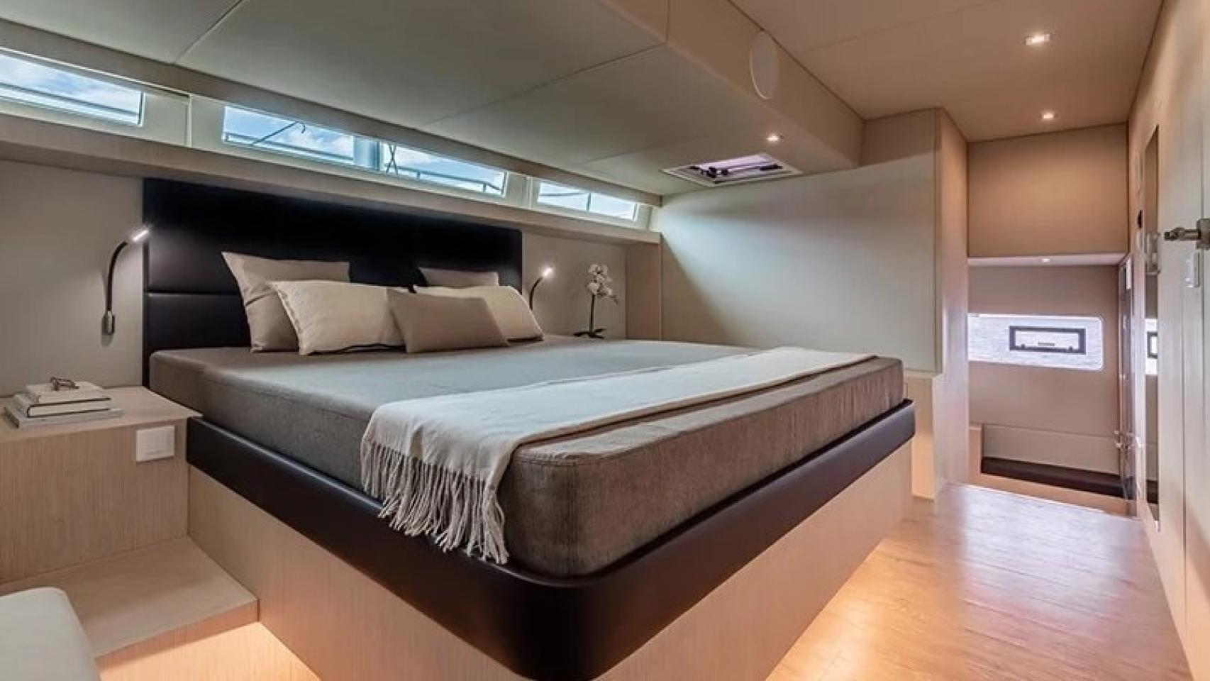 Silent 60, el catamarán de lujo y autonomía infinita: energía solar y ...