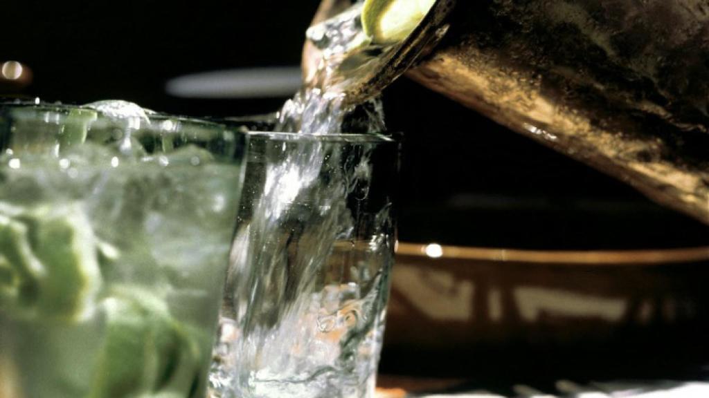 De masticar chicle a beber agua fría: los errores que arruinan tu dieta ...