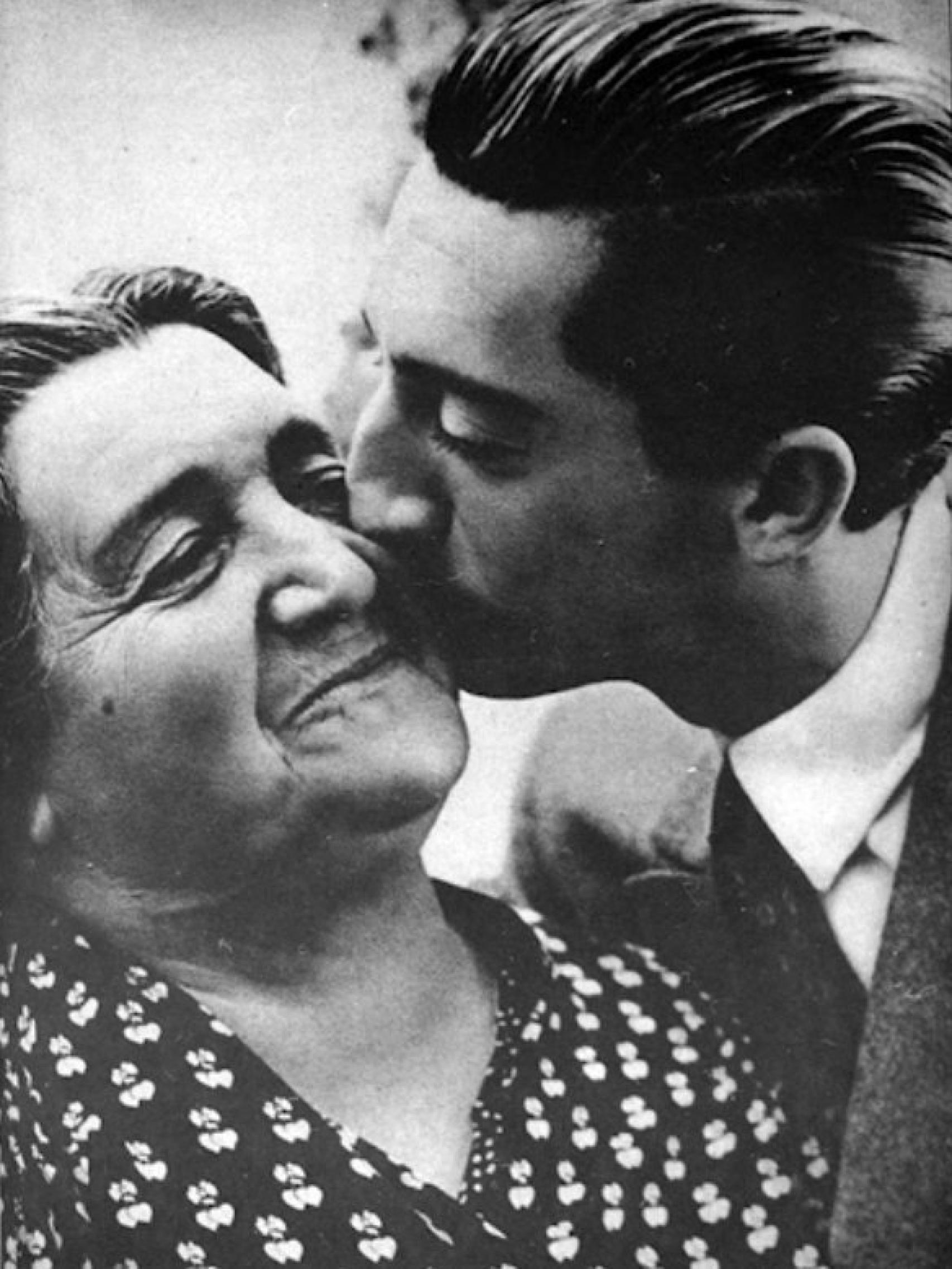 La 'Leyenda Negra' de las Hermanas de Manolete: Todo para que Fuera Torero