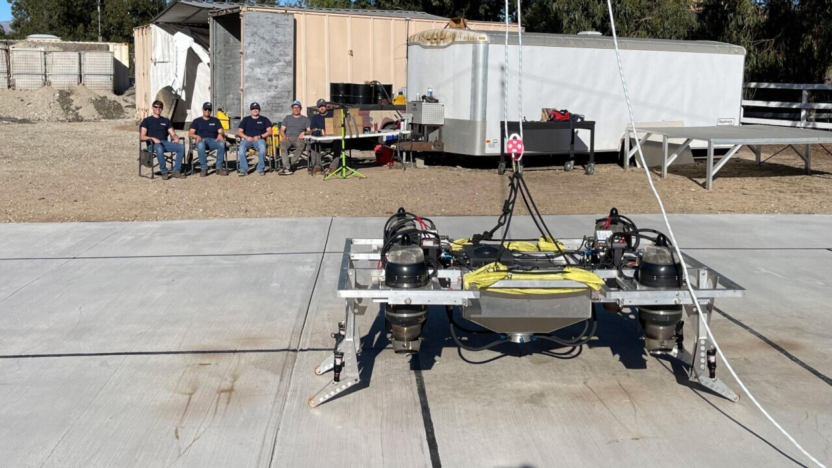 Speeder, el futuro de la guerra es una moto voladora que se convierte ...