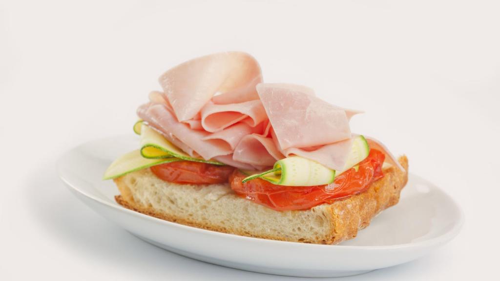 30 recetas de tostas para cenar sin repetir en todo el mes