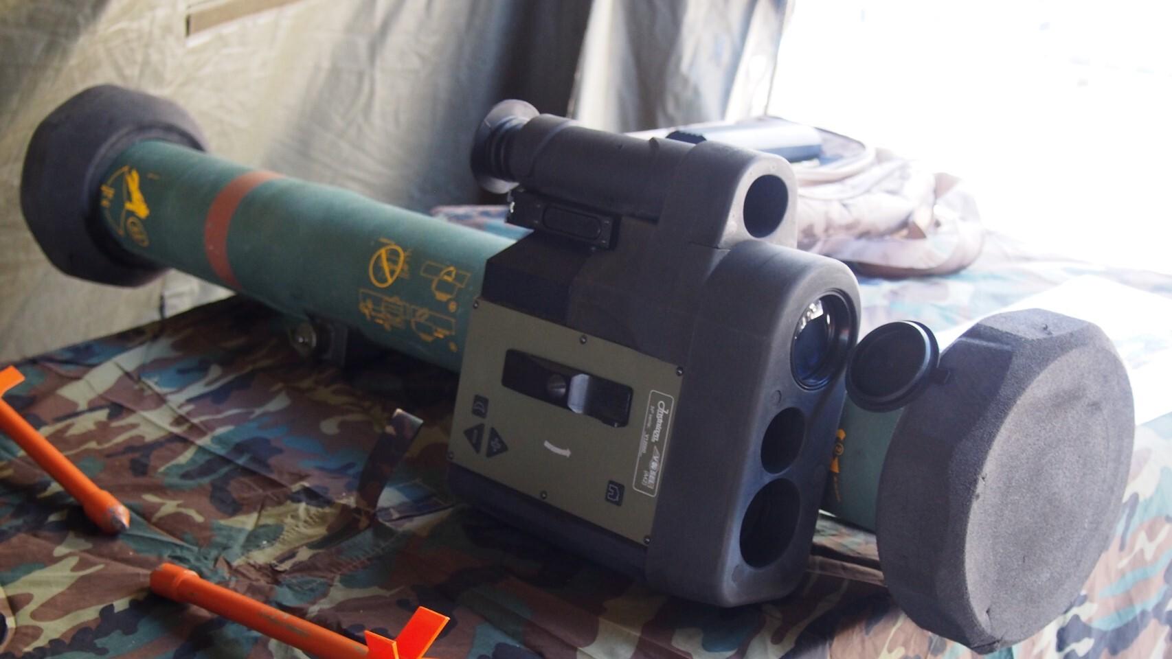 Alcotán-100, el lanzagranadas hecho en Zaragoza que España podría ...