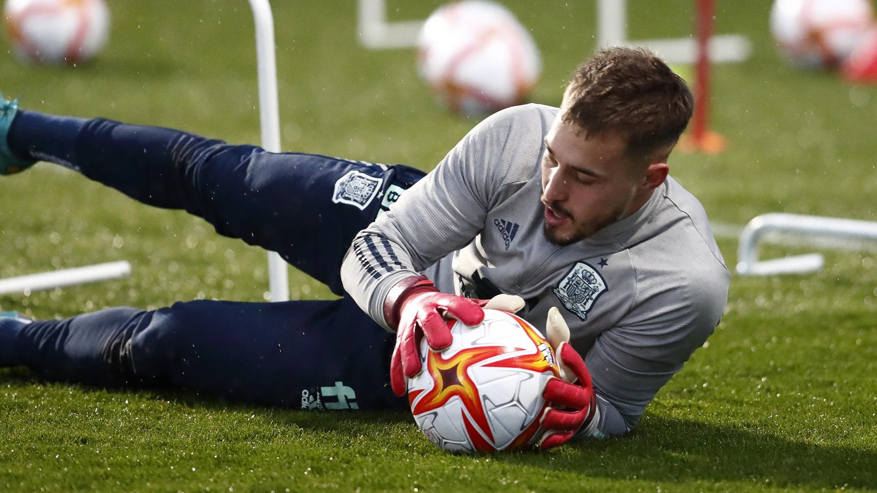 Arnau Tenas, el Ter Stegen de la cantera del Barça: una convocatoria ...