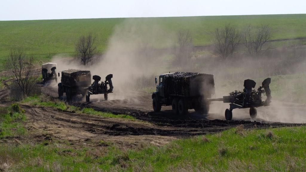 Así es M777, el potente obús estadounidense que usa Ucrania para ...