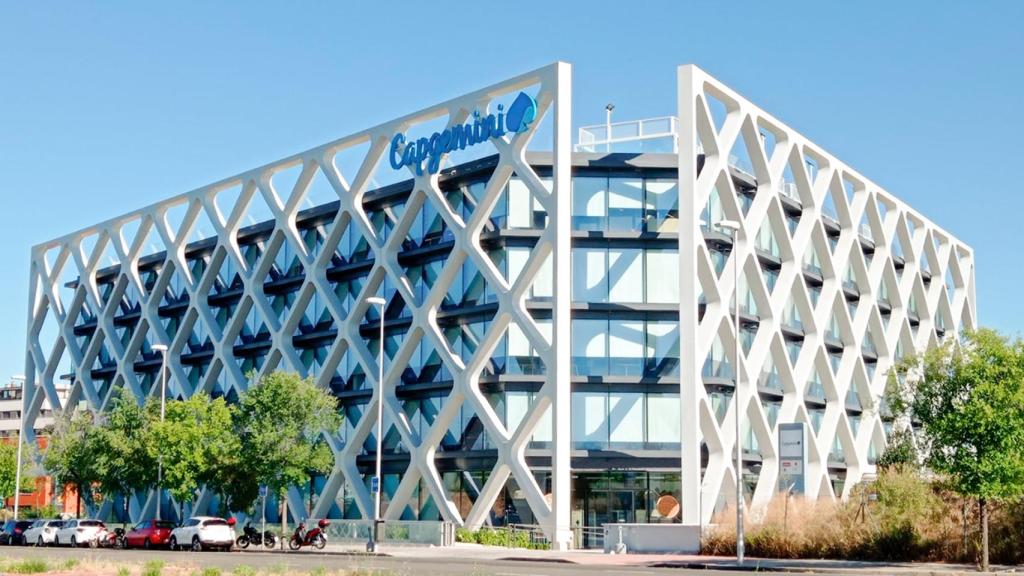 Capgemini prevé contratar a más de 1.000 personas en España en 2022 y ...