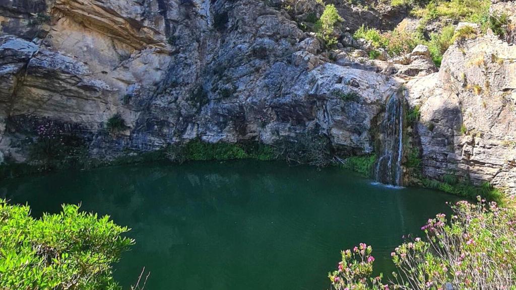 Descubre el 'Gorg de Salt', una piscina natural en el interior de ...