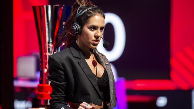 Alba Oliveros, de ayudar en la panadería de su padre a ser la primera ...