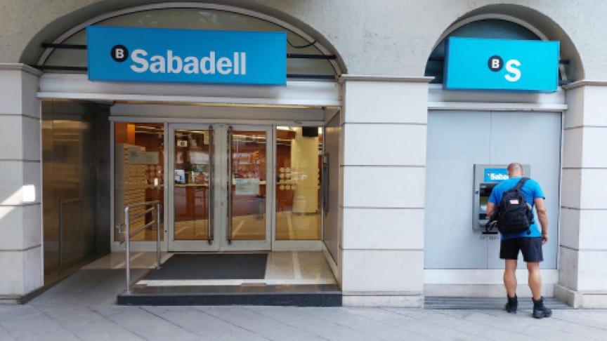 Sabadell elimina su banca personal y ultima una división de grandes ...