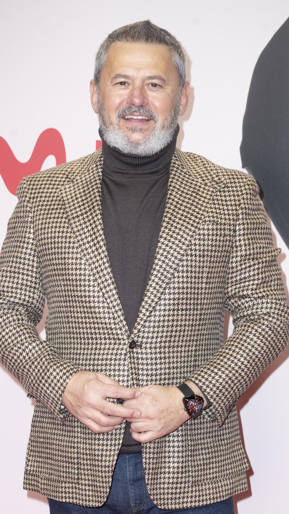 Así disfruta Miki Nadal de su verano más especial: la fecha de boda y ...