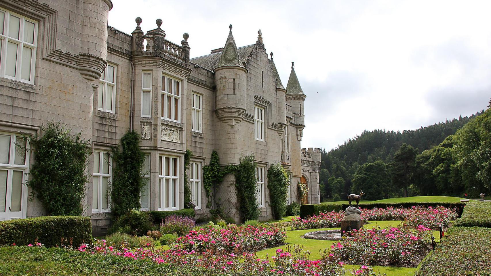 Así es el Castillo de Balmoral, el hogar favorito de la reina Isabel II